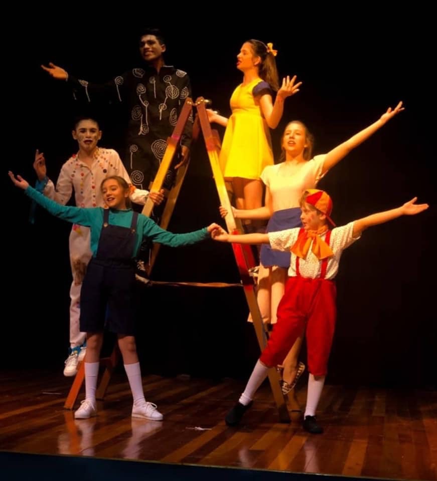 PAIM FILHO REALIZA O PRIMEIRO FESTIVAL ESTUDANTIL DE TEATRO - Rádio Club FM